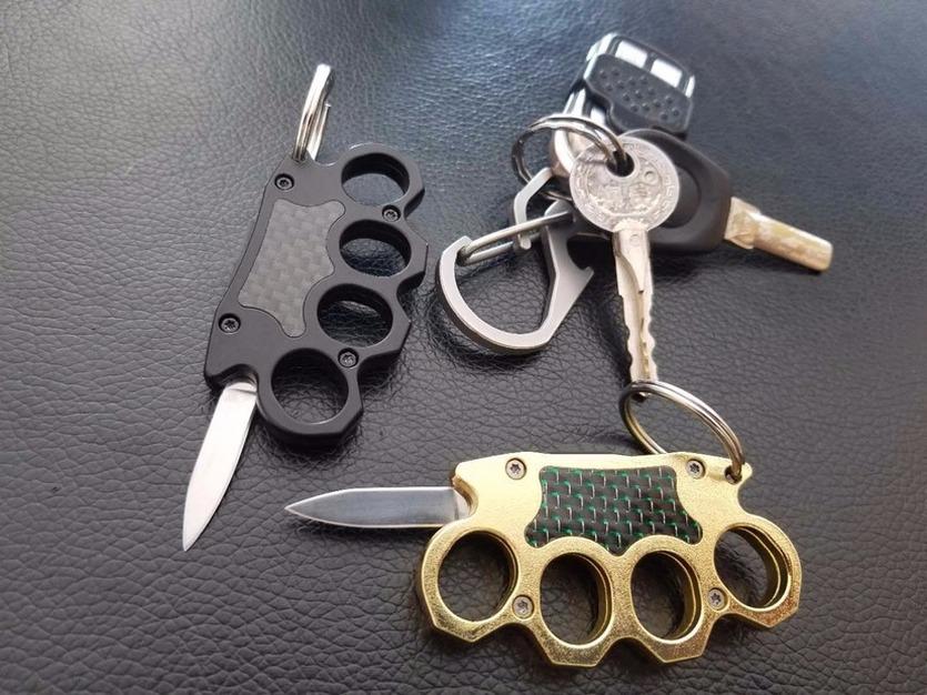 Mini Knuckle OTF Key Chain Knife Small Automatic Switchblade - Carbon ...